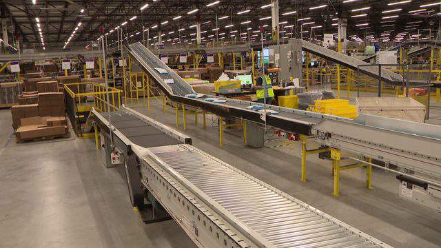 Texas-sized grand opening for Amazon new fulfillment center in north ...